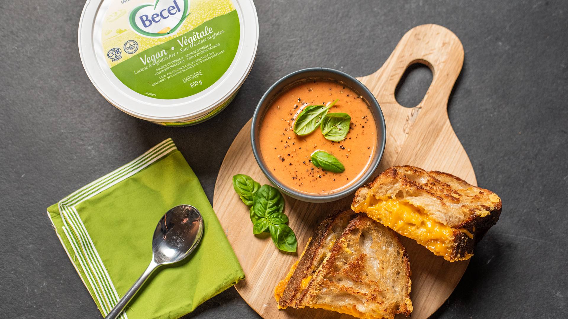 Grilled Cheese and Tomato Soup| Becel